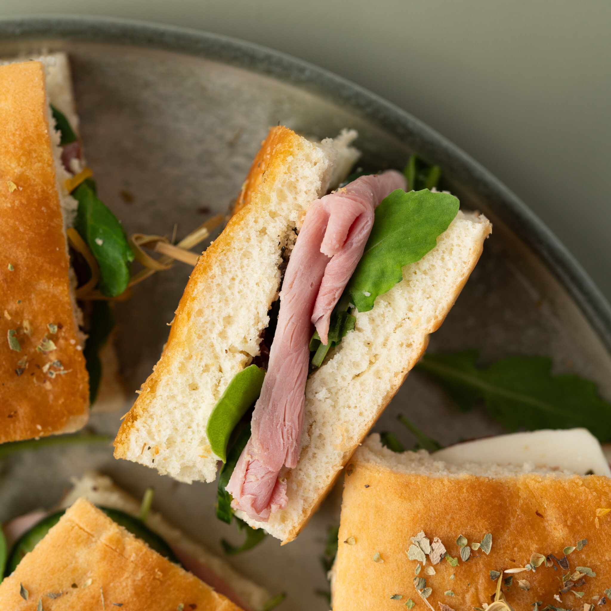 Platou sandwich focaccia - Bucate pe Roate